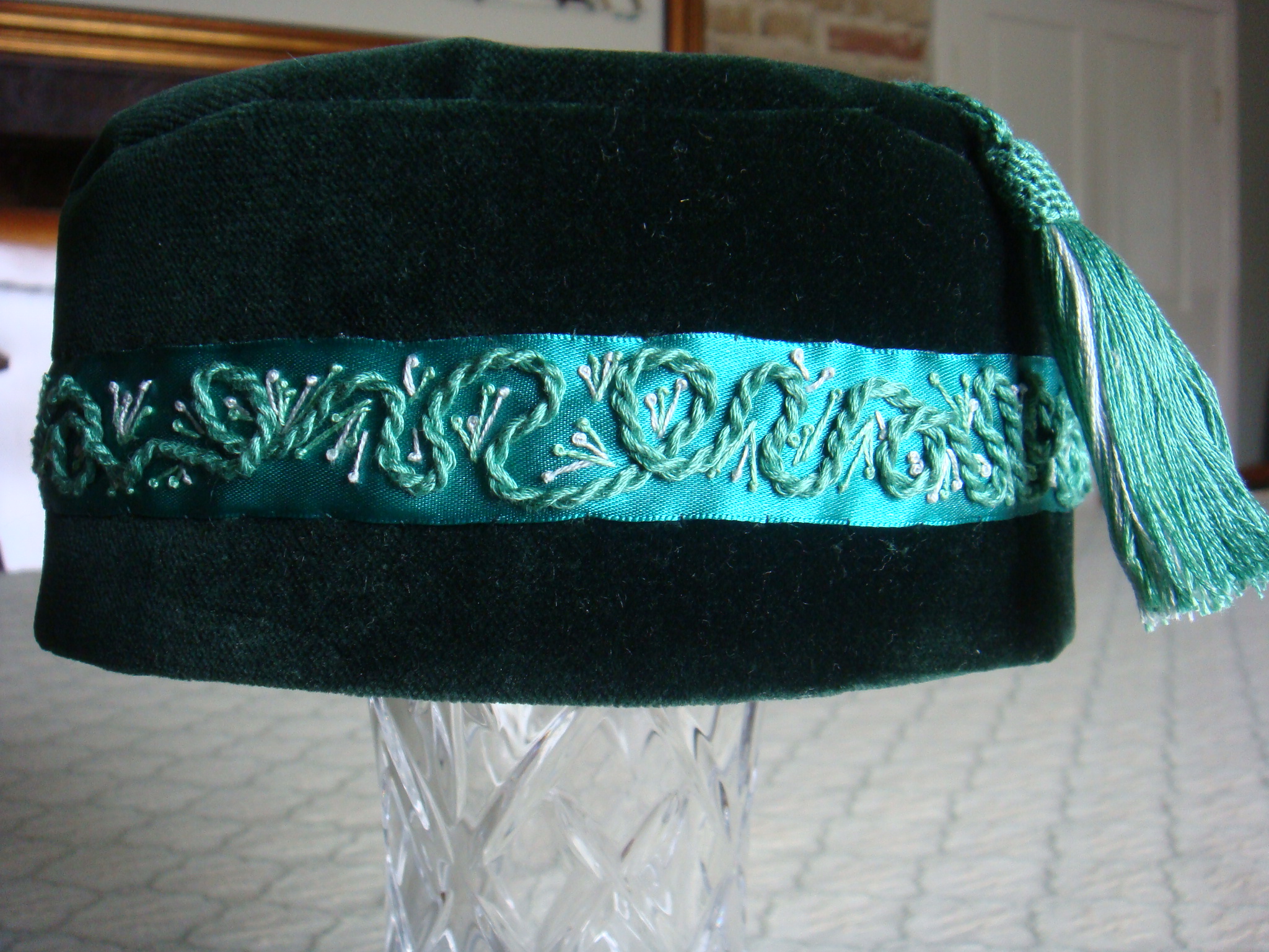 “Thinking Hats” – Frances Overy